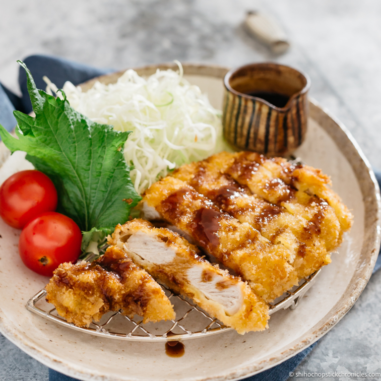 Tonkatsu Recipe (Japanese Fried Pork Cutlets) 豚カツ - Chopstick Chronicles
