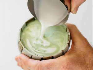 Matcha Latte Recipe 抹茶ラテ - Chopstick Chronicles