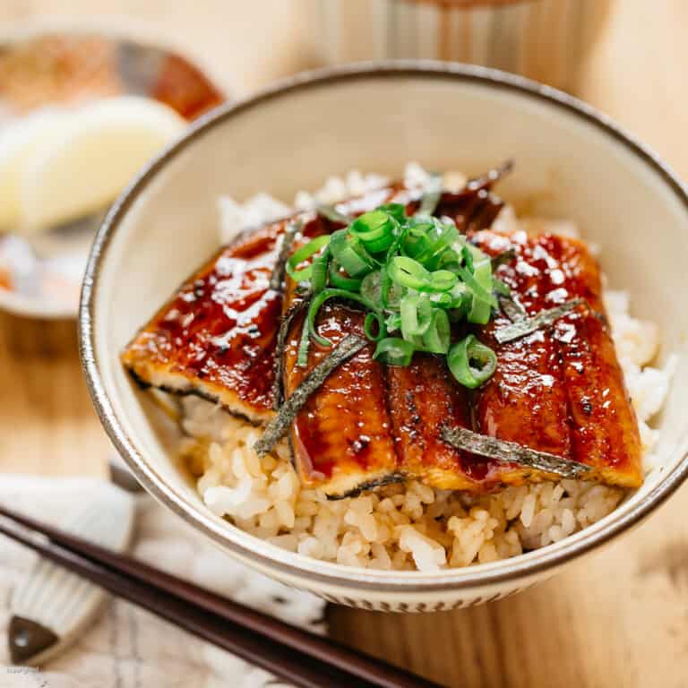 Oyako Don (Chicken & Egg Rice Bowl) - Chopstick Chronicles