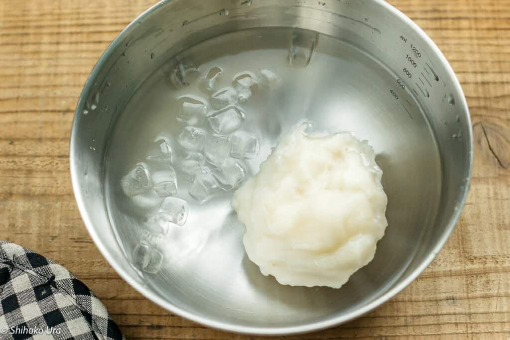 Kashiwa Mochi Recipe (With Oak Leaf) - Chopstick Chronicles